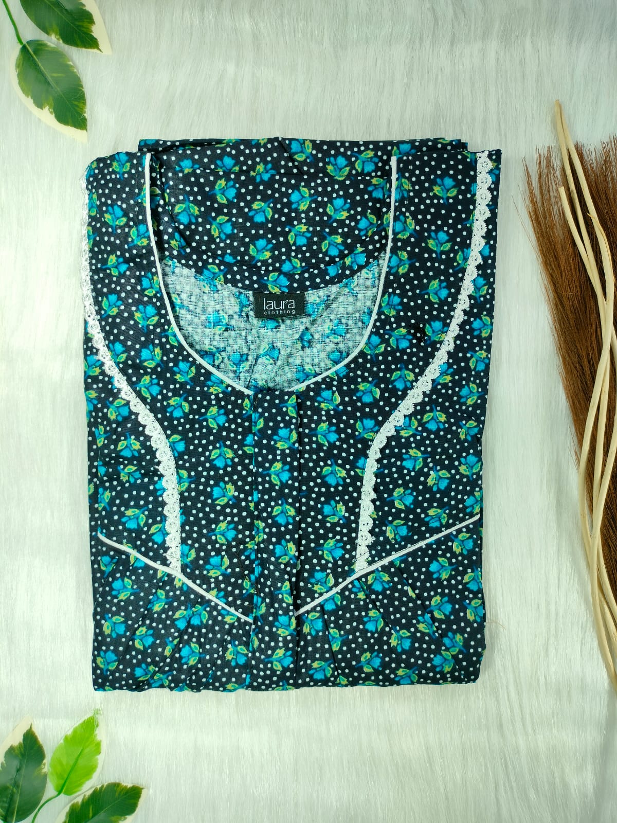 Products – Laura Clothing